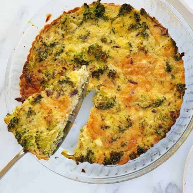Crustless quiche with broccoli and cheddar - Hint of Healthy