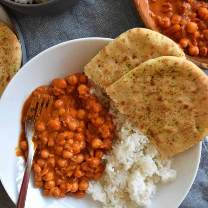 Chana Masala with Coconut Milk {Easy Chickpea Curry} - Hint of Healthy