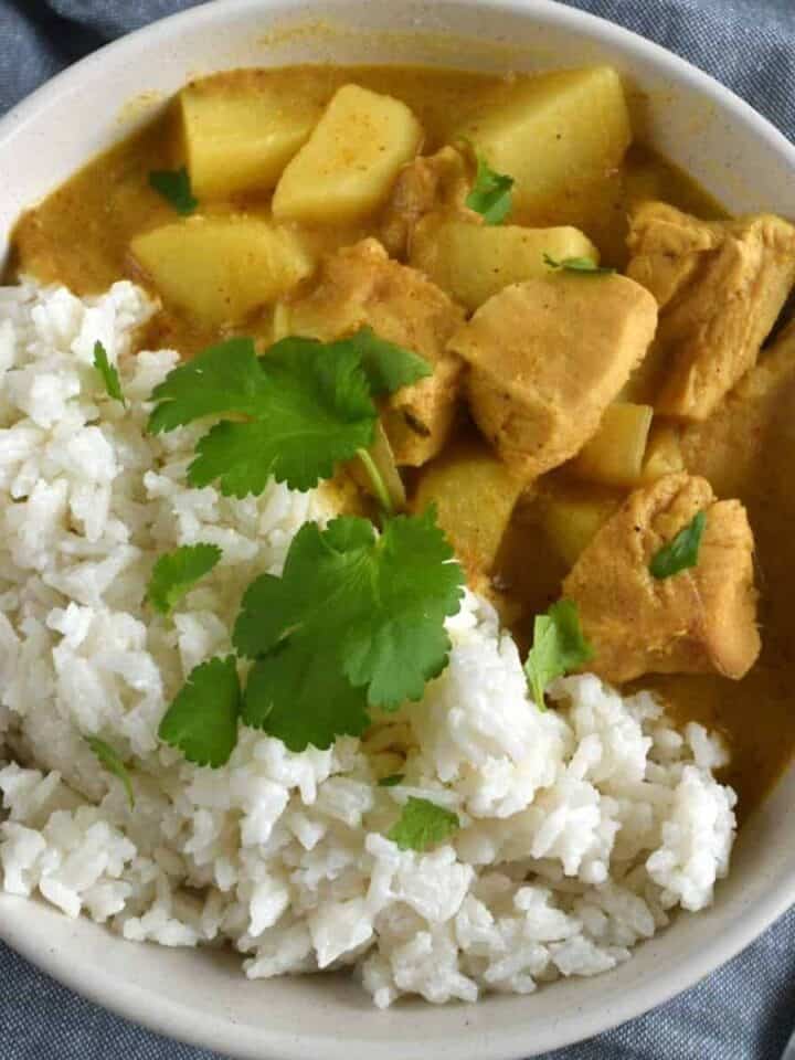 Basa Fish Curry {Healthy & Easy Dinner} - Hint of Healthy