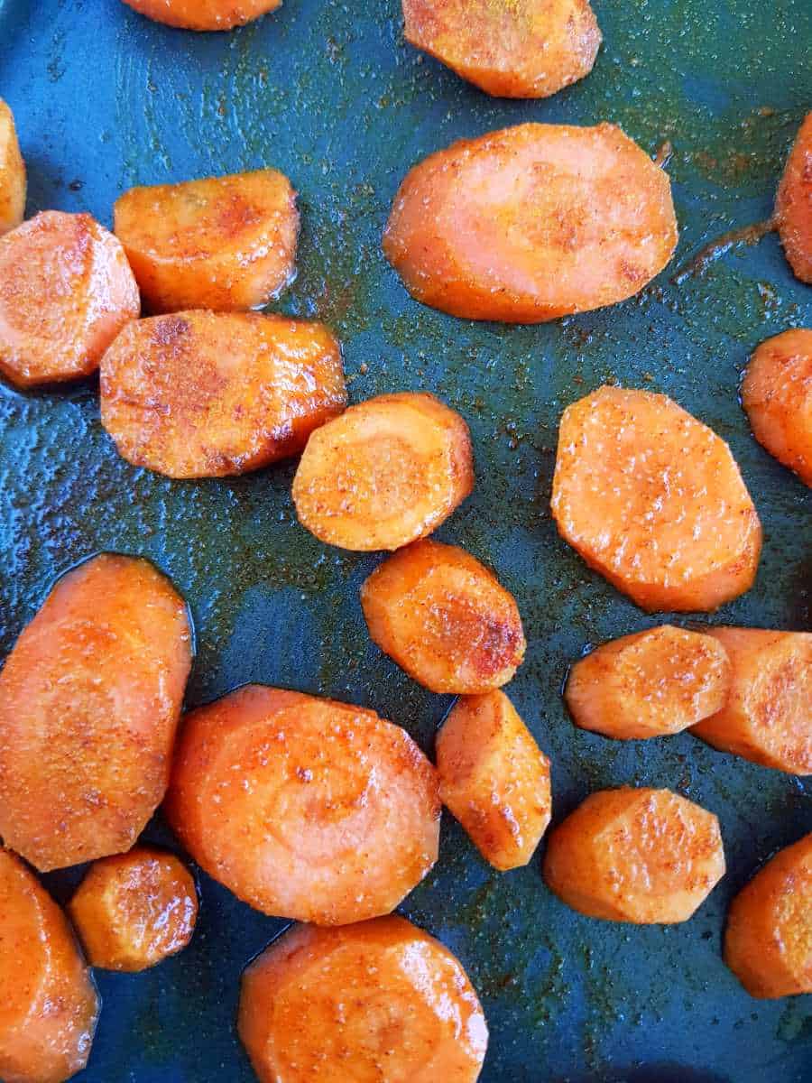 Spicy Roasted Carrots {Easy Side Dish} | Hint of Healthy