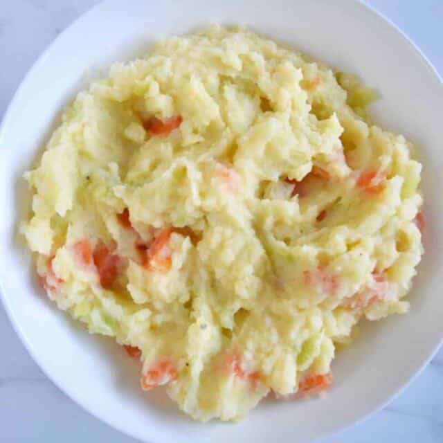 Stoemp - Belgian Mashed Potatoes with Vegetables - Hint of Healthy