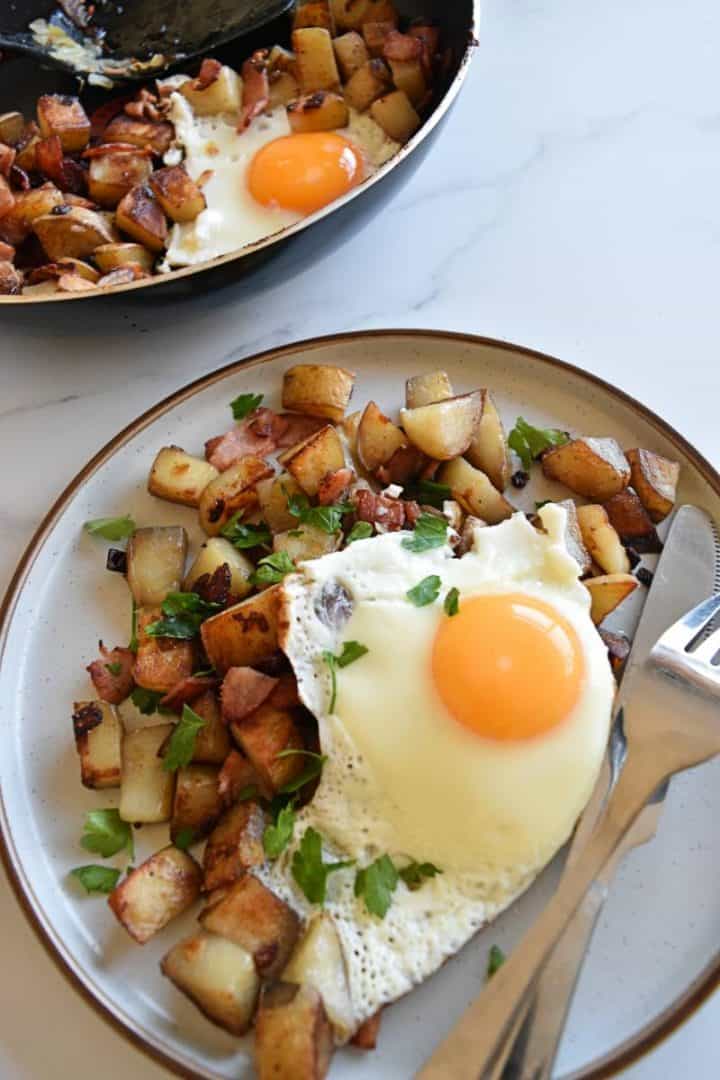 Pytt I Panna - Swedish Hash {Easy Leftover Meal} - Hint of Healthy