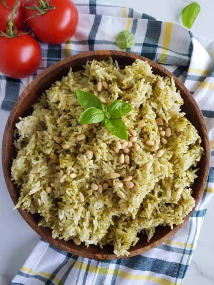Pesto Rice {Easy & Healthy} - Hint of Healthy