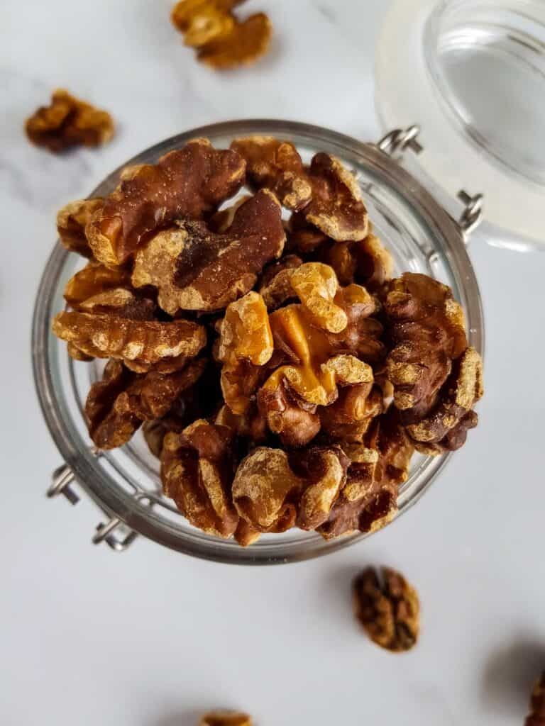Roasted Walnuts - Hint of Healthy