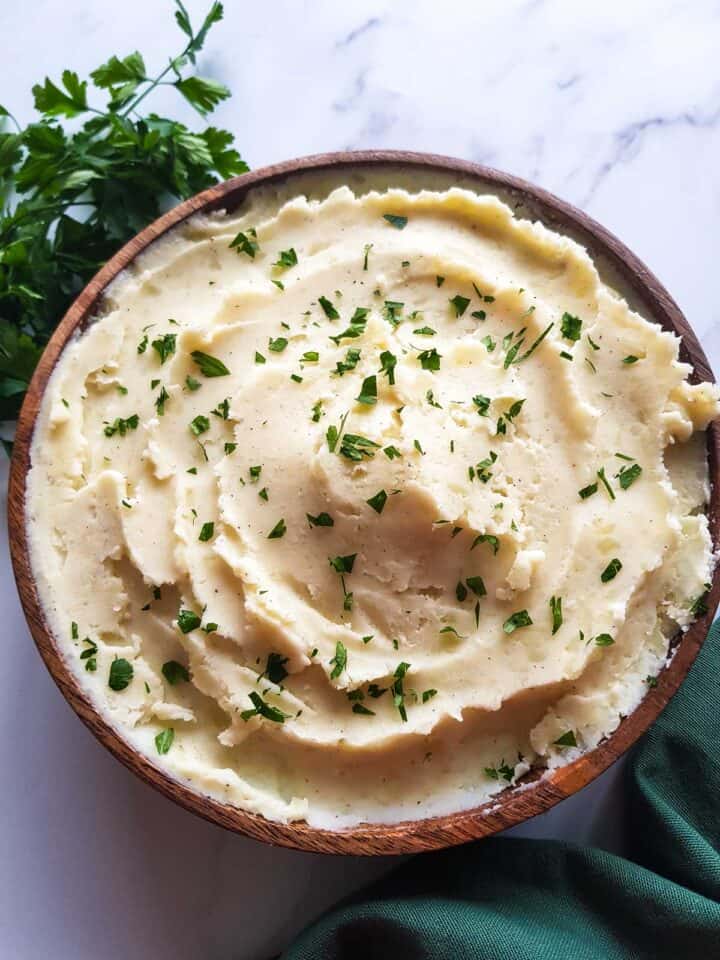 Healthy Mashed Potatoes with Greek Yogurt - Hint of Healthy