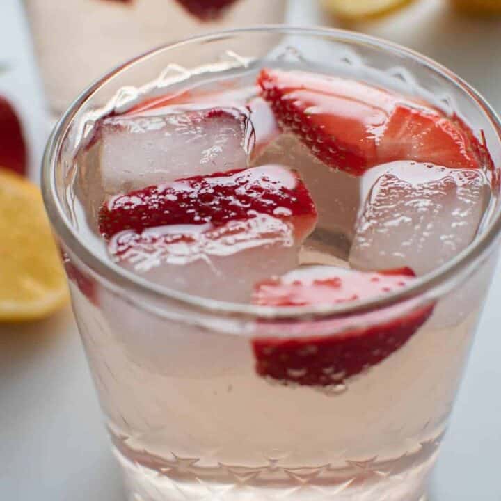 Easy Rose Spritzer - Pink Summer Cocktail - Hint of Healthy