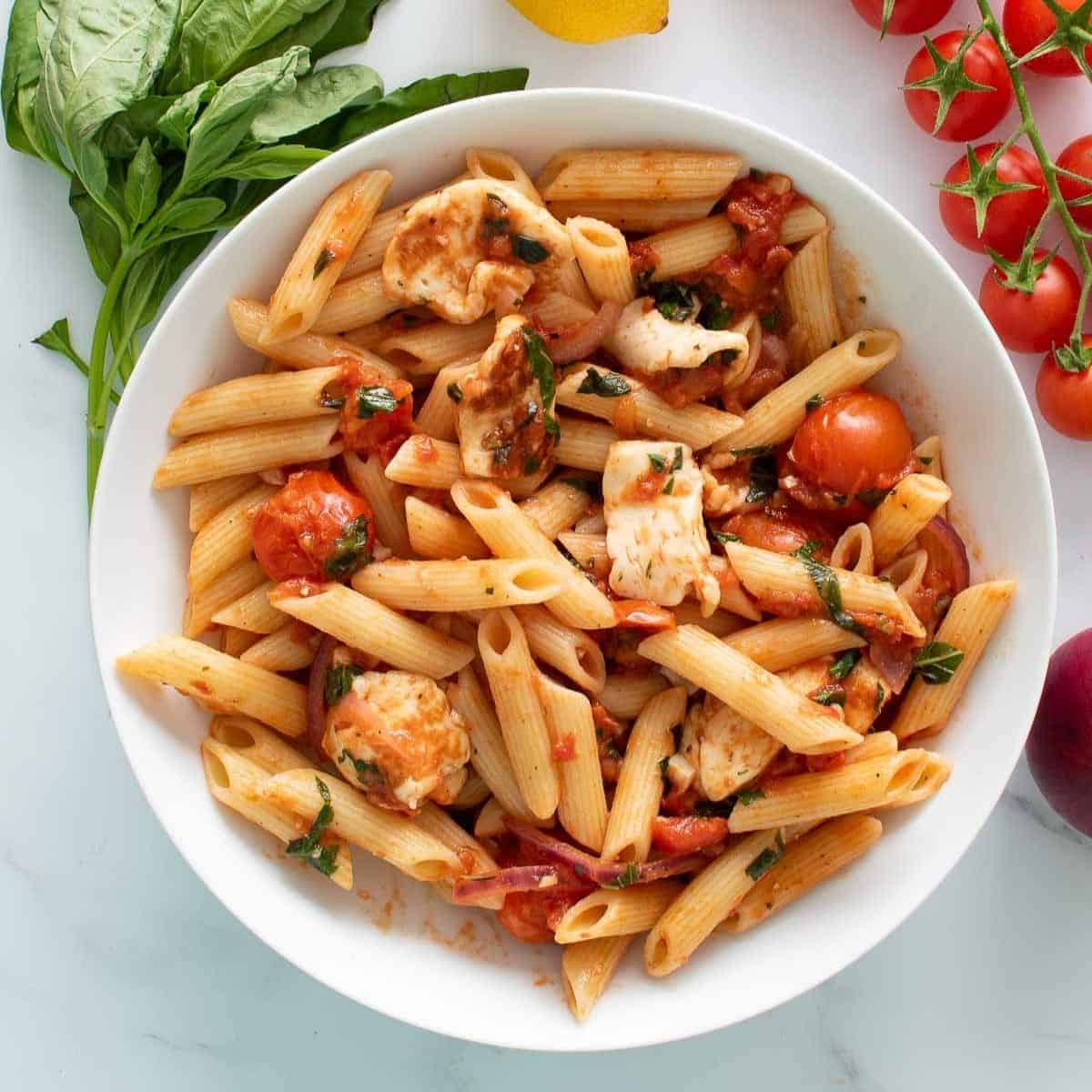 Easy Mediterranean Halloumi Pasta | Hint of Healthy