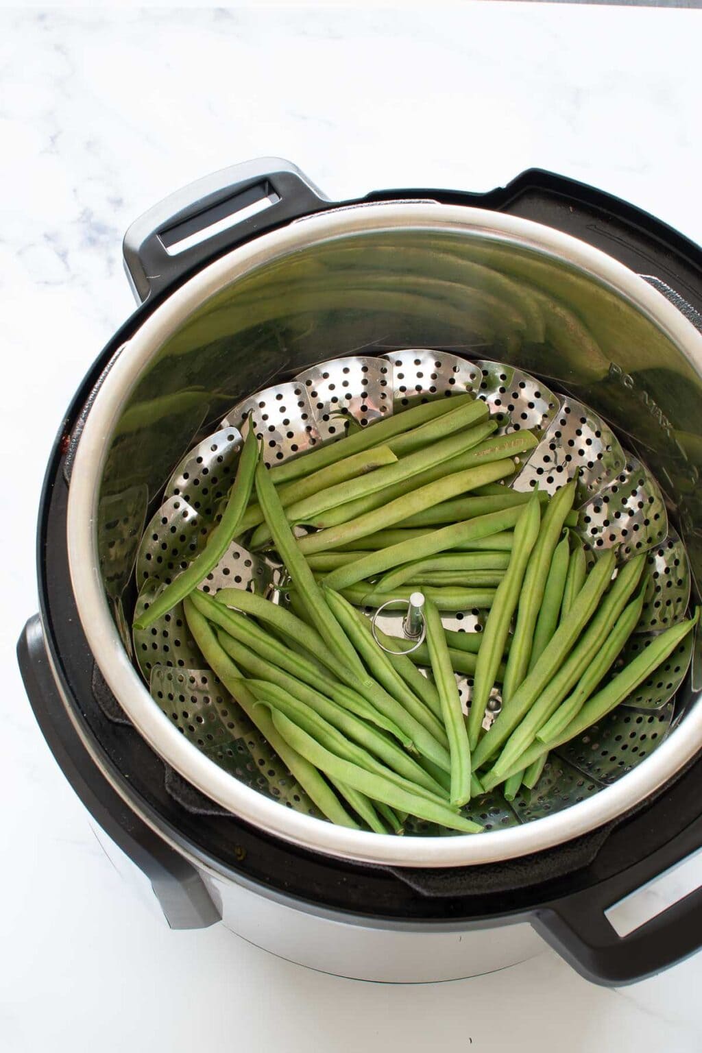 Easy Instant Pot Green Beans - Hint of Healthy