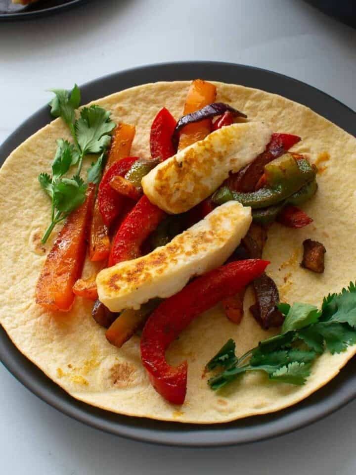 Halloumi Wraps (Healthy 5-Minute Dinner!) - Hint of Healthy