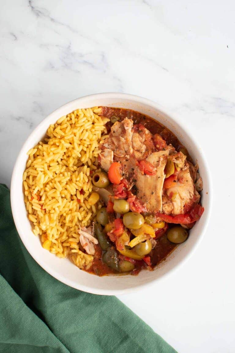 Slow Cooker Spanish Chicken Recipe - Hint of Healthy